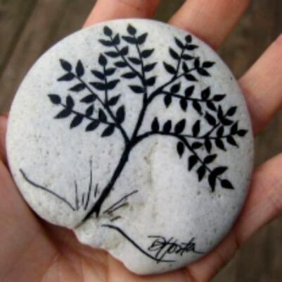 10 Creative Rock Stones Decorate Ideas for Your Desk • Shilpidea.Com